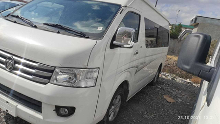 Foton 16 kishilik komfort minibus