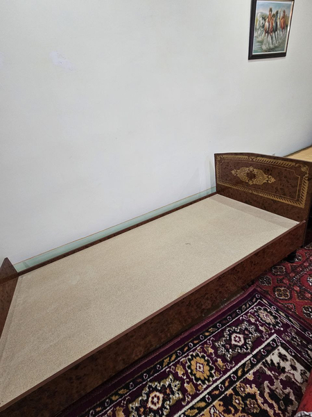 Продаётся кровать