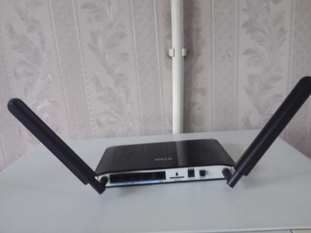 Вай-Фай роутер D-LINK DWR-921 Вставляется СИМ КАРТА 4G LTE для ОПТИКА