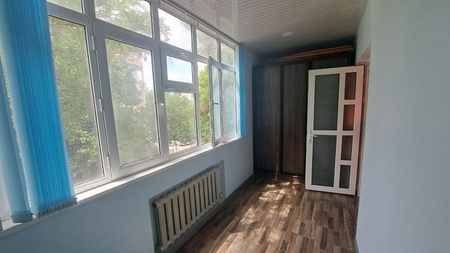 Юнусабад 15. 1в2/3/5.  2/6 балкон