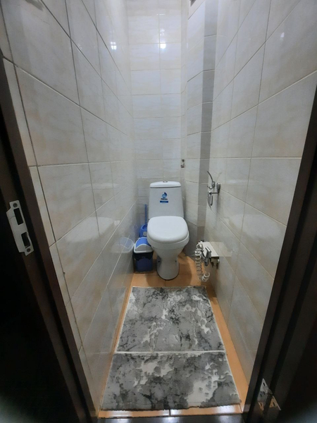 Sharoitlari bor toza uy 4 xona yunusobod 16/6 dom  5 etaj