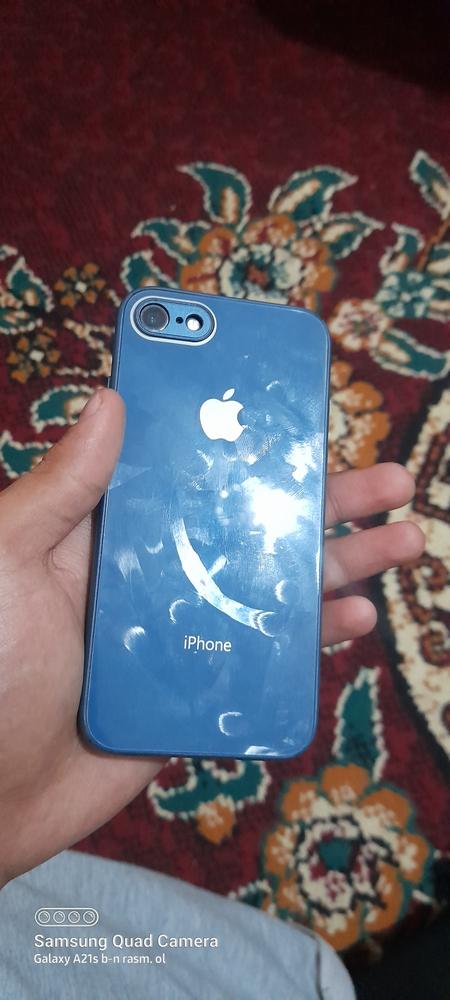 Iphone 7  jet blacķ