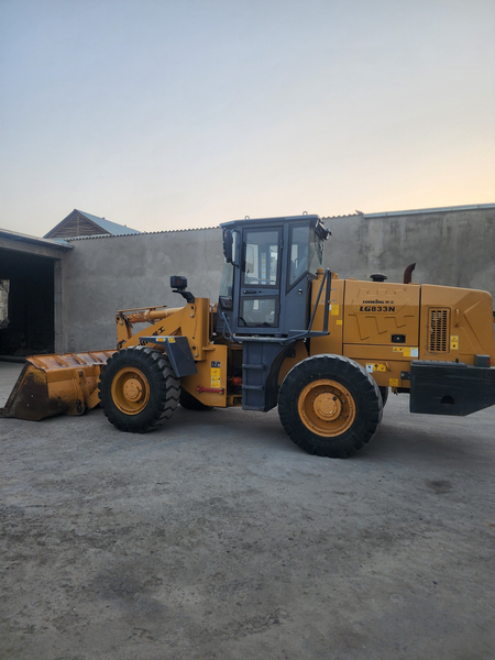 Погрузчик LonkinG LG 833N 2 кублик