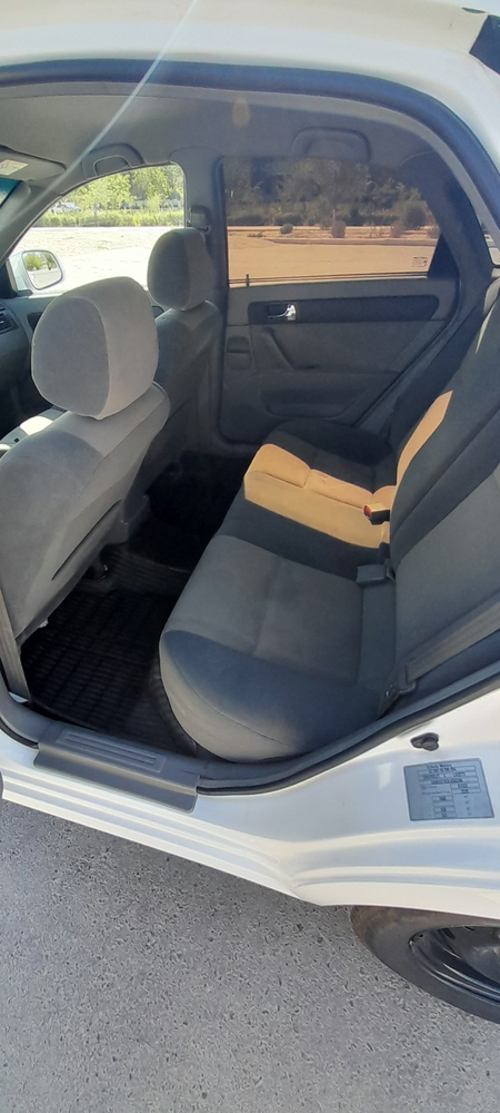 Chevrolet Gentra  mexanika sotiladi