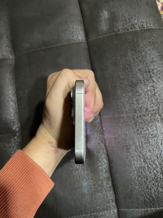 iPhone 15 pro max natural titanium 256
