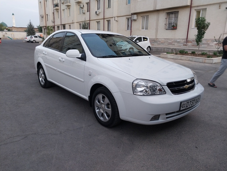 Lacetti 1.8 2011