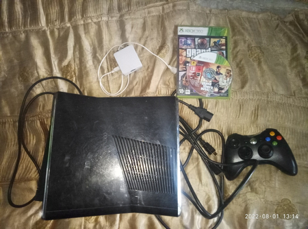 XBOX 360 sotiladi