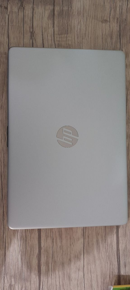 Noutbook  sotiladi