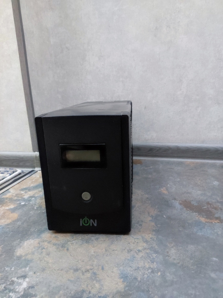 UPS 2000 LCD ion