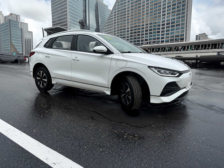 BYD E2 Luxury Full 405km Avtosalon Garantiya kredit bor!!!