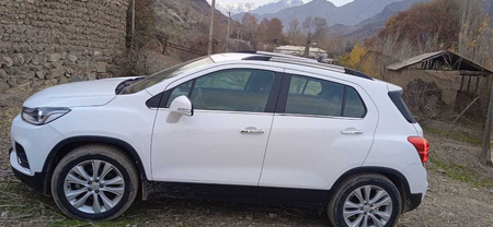Tracker 1 Premier 2020, rangi oq, kraska toza Probeg 30 000