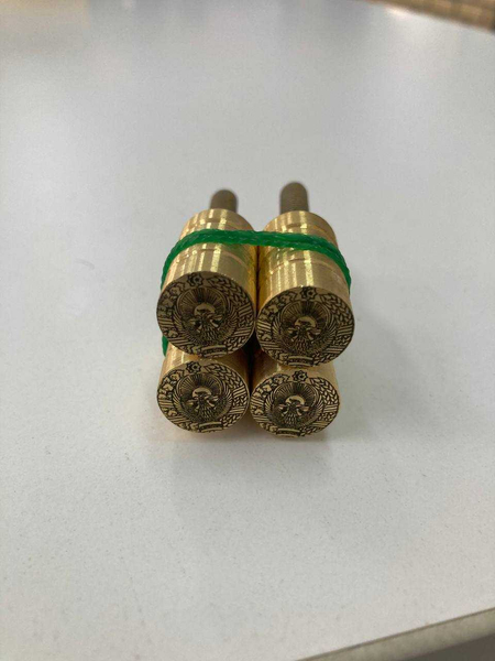 Aperativniy bolt