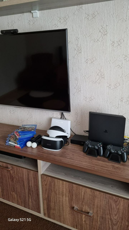 PS4. 1tb.
PS4-5 VR.
Disk-9. Uyin.
Televizor. Artel. 50.