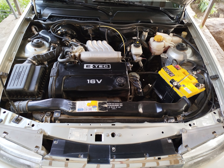 Daewoo Nexia1 holati a'lo