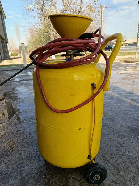 Пена бачок для автомойки