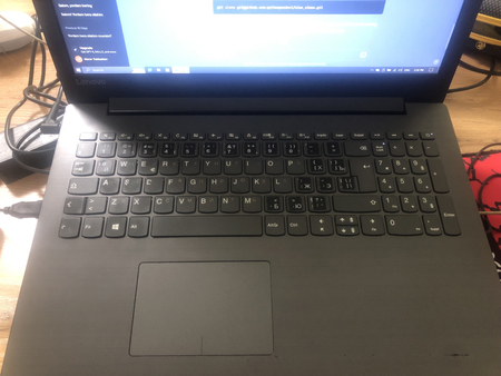 linovo core 5, 8 ram sotiladi