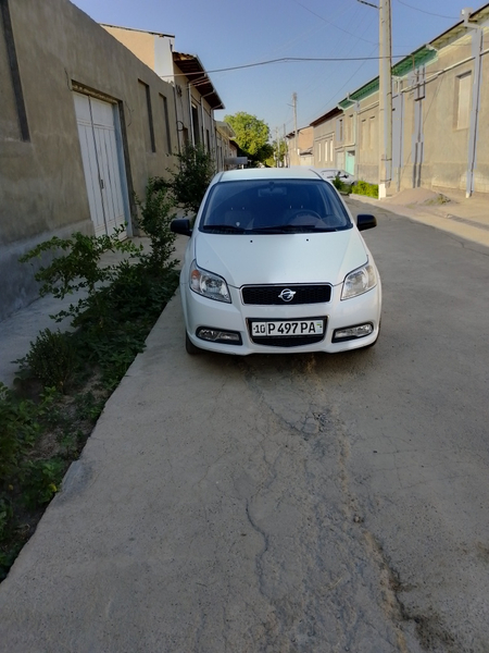 Nexiya 3 1 pazitsa sotiladi