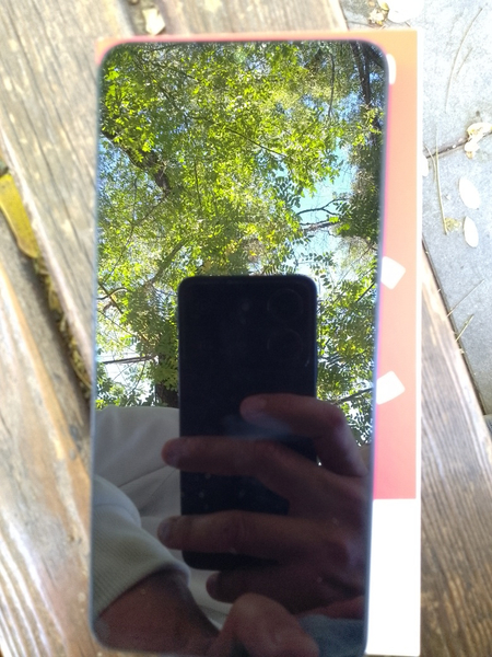 Redmi 13C 8/256 gb srochna sotiladi