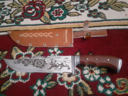 Pichoqni zori baqvat chiroyli ishlangan