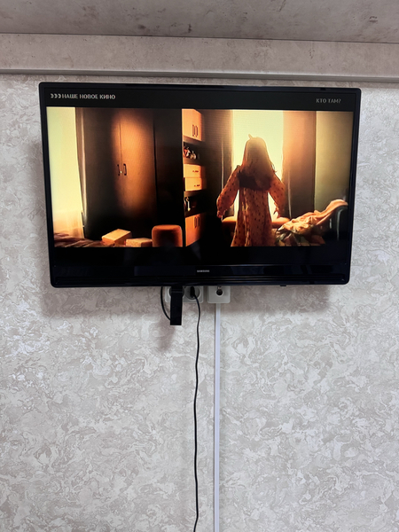 Телевизор Samsung led 32 диагоналей
