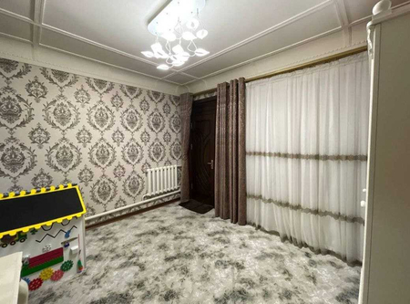 Срочно Шайхонтохур,Комолон махаллада уй сотилади.
