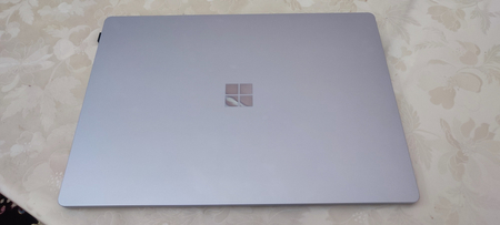 Windows surface R7