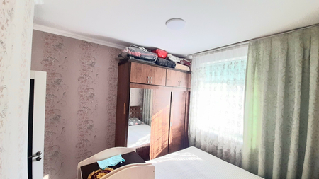 Бек Баракадан 300м.да 3 хонали дом