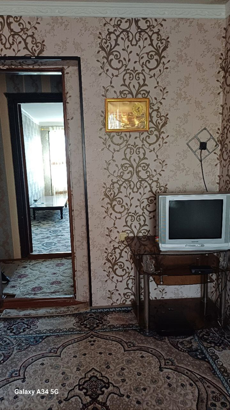 5 каватли янги  гиштли домнинг 5 Чи каватидаги 2 хонали квартира барча