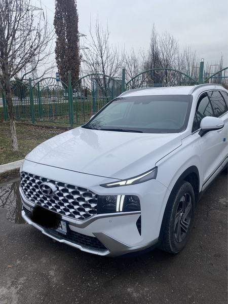 Продаётся срочно Santa fe 2022