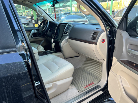 Toyota Land Curuser 200