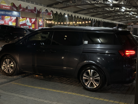 Kia carnival full