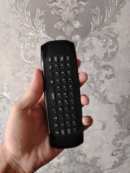 Tv smart box 4/64 xotrasi