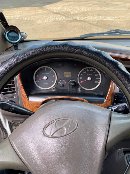 Hyundai porter yuk tashishga