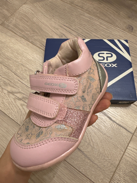 Детские кроссовки geox
