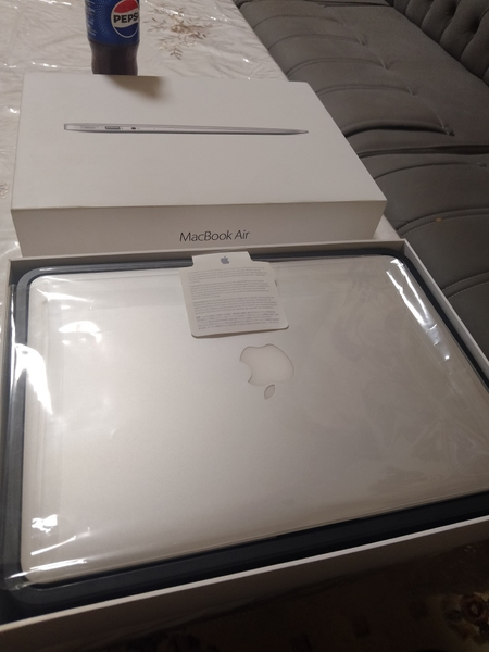 Mac book Air core i5. 14. Holati yangide ideal, 3-4marta iwlangan