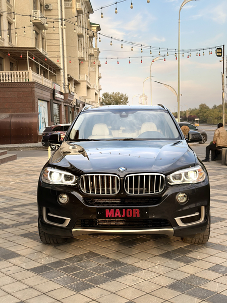 Bmw x5 gibrid sotilad