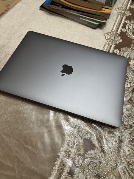Macbook pro m2 8/256