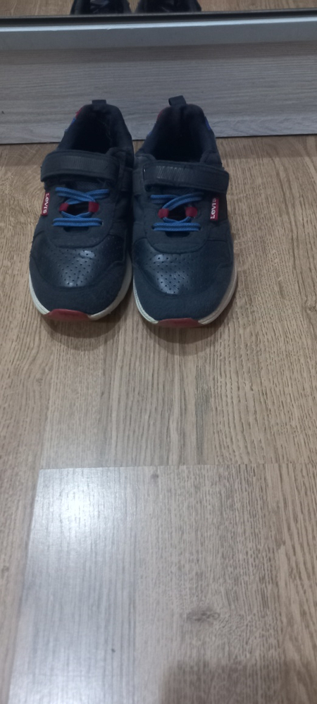 Красовки (levis) 30 размер на 5-6 лет