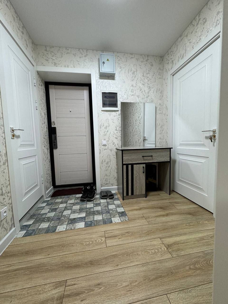 Продается 3х ком. квартира на Чиланзар 6, ор-р:Райхон перекресток,70м2