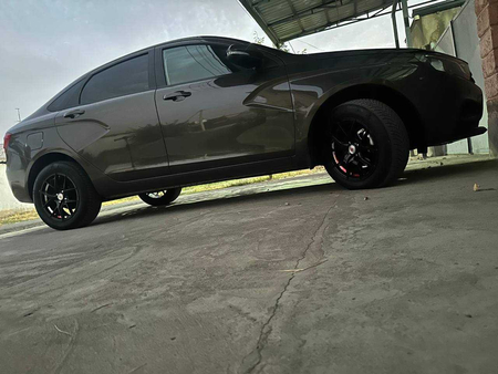 Купить Lada Vesta