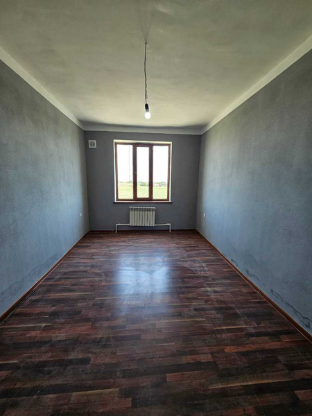 2 xonali 70m² 4-qavat uy sotiladi Ikkilamchi kreditka ham beriladi.