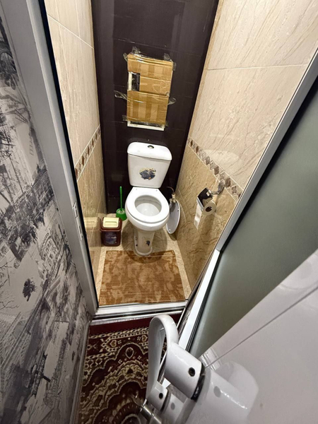 Arenda chilonzor 8 kv metro mirzo ulugʻbek 5 minut 2 xona 400$