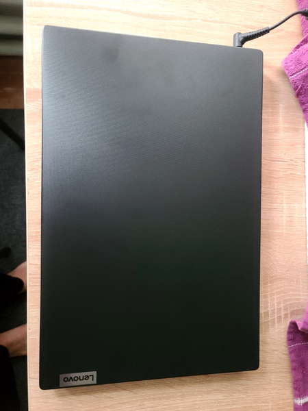 Lenovo V15 новый