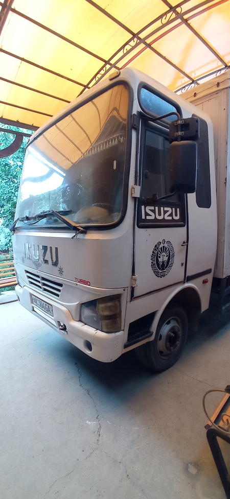 Isuzu isuzu isuzu