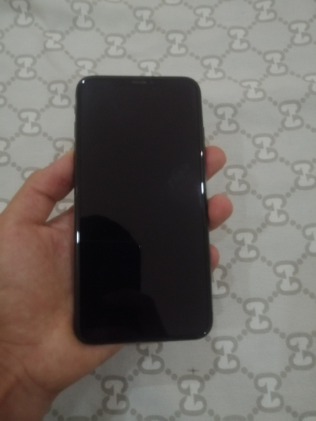 IPhone xs max ochilmagan