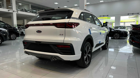 Jac JS6 boshlang`ich 8000$  bilan.