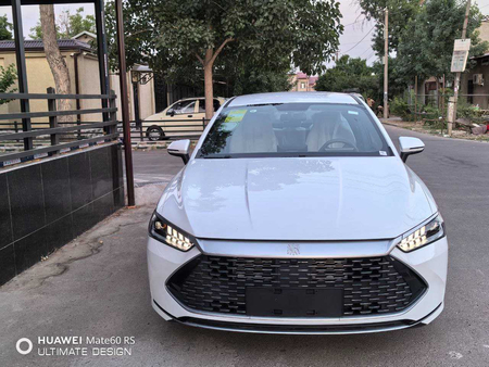 Гибридный автомобиль BYD BYD Qin
