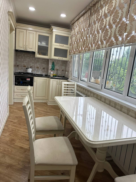 Shayxontohur Abay karzinka Ц-13. 3xona uy 800y.e