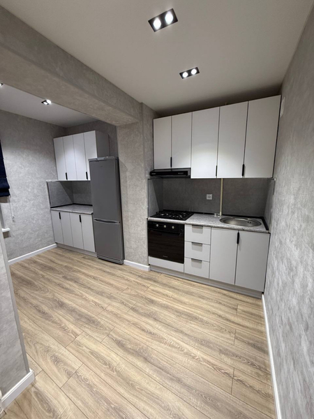 Продам квартиру 2/3/4/55м2 Ц-4 кафе Централ Алайский рынок метро минор