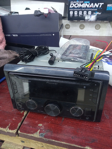 Pioneer 725 xolati yaxshi
